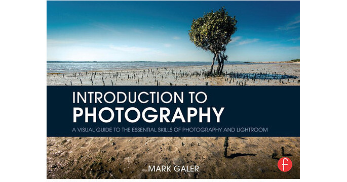 Focal Press Book: Introduction to Photography: A 9781138854512