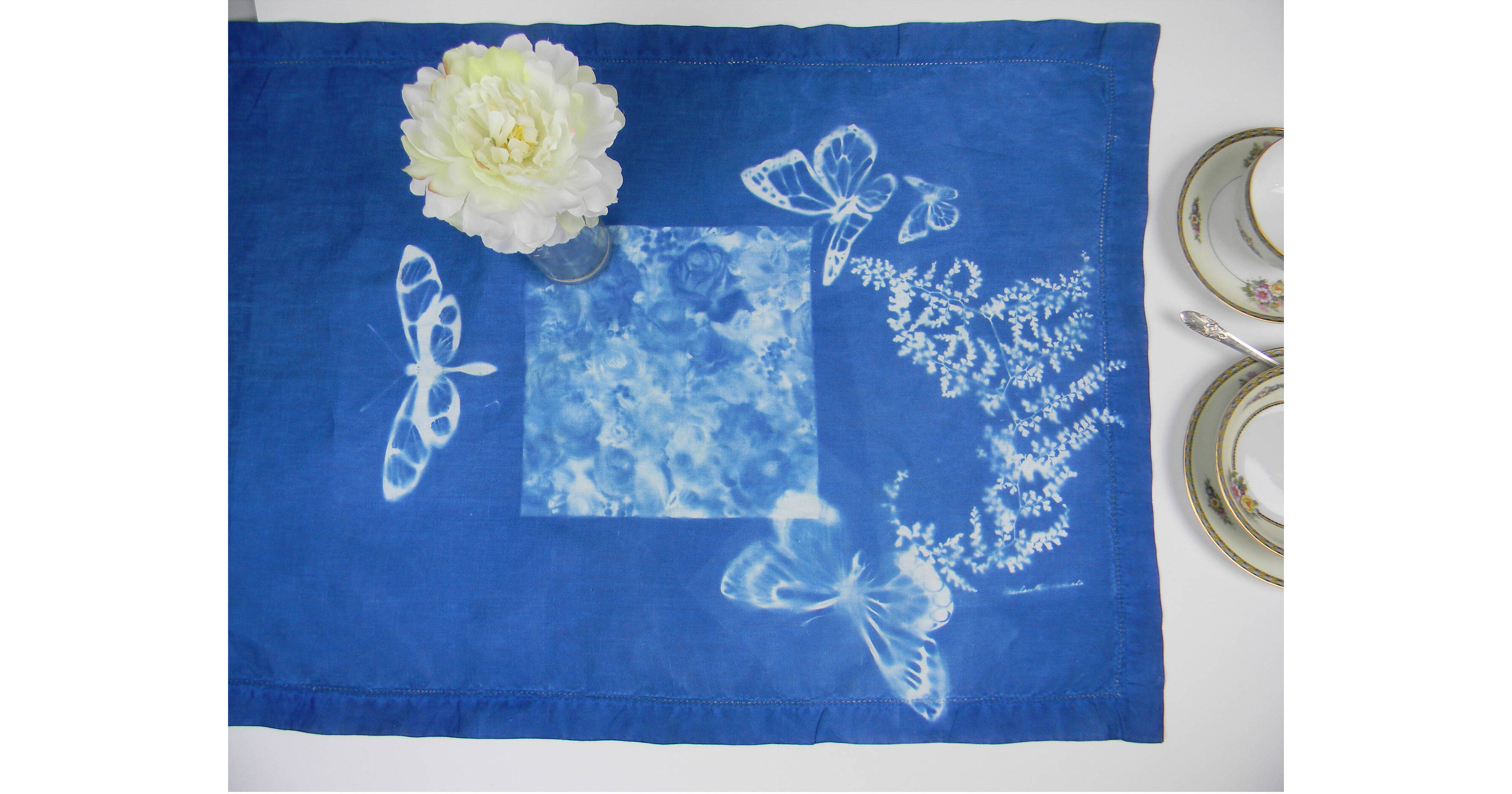 Cyanotype Store Cyanotype Linen Table Runner (16 x 90") 162394