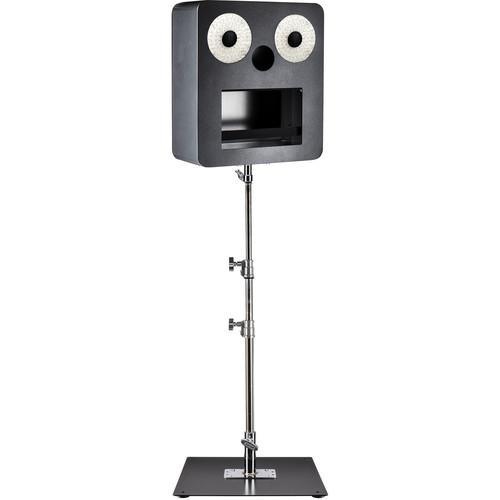 MediaBooth Pro Open-Air Media Booth and Avenger 4.5' MBP001-1